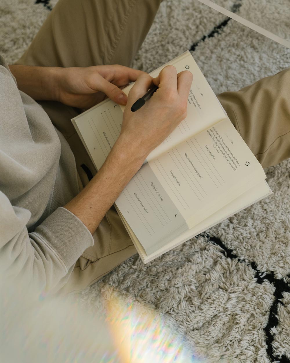 10 Ways Journaling Can Improve Your Life – Intelligent Change